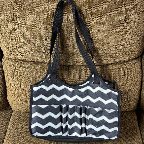 thirty-one | Bags | Thirty One Black White Chevron Organizing Tote Bag ...